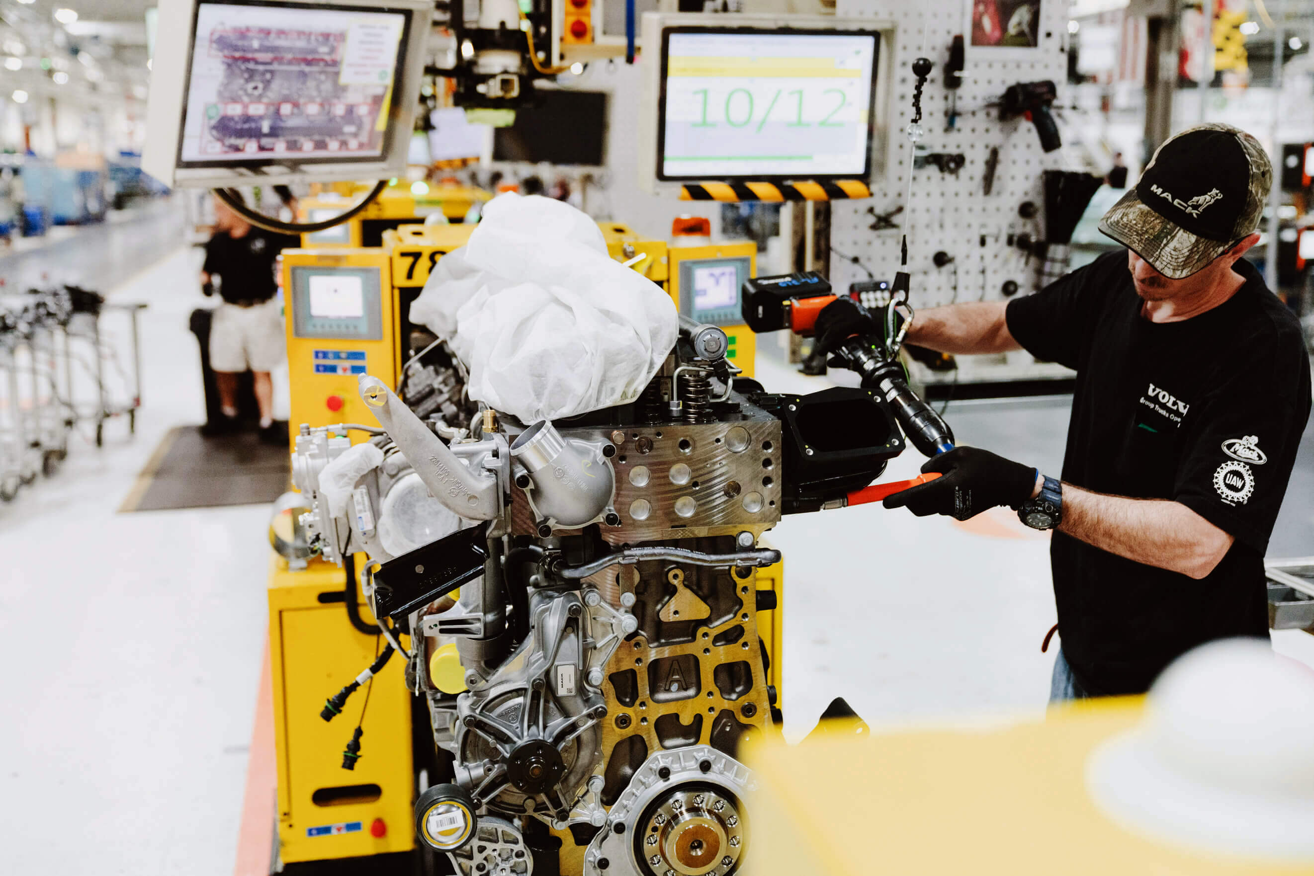 What We Produce For Our Customers | Volvo Group