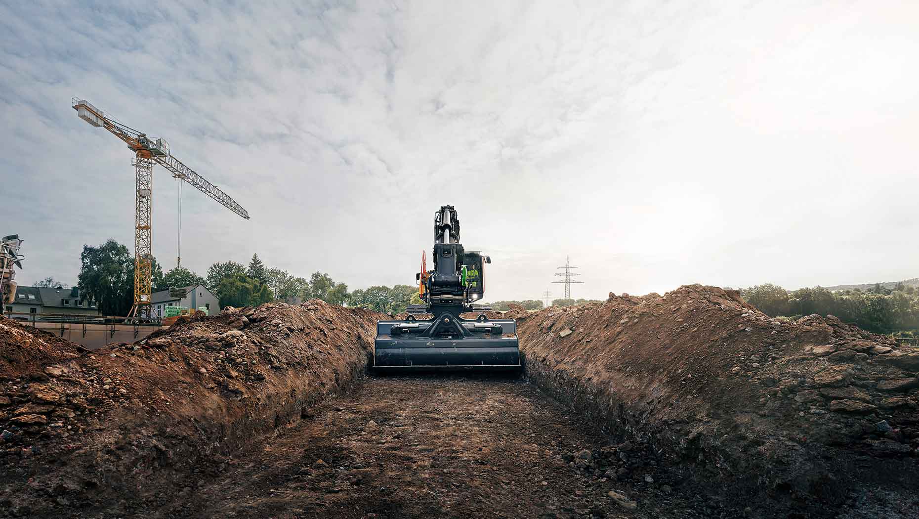 Volvo Active Control cuts grading time by up to 45%