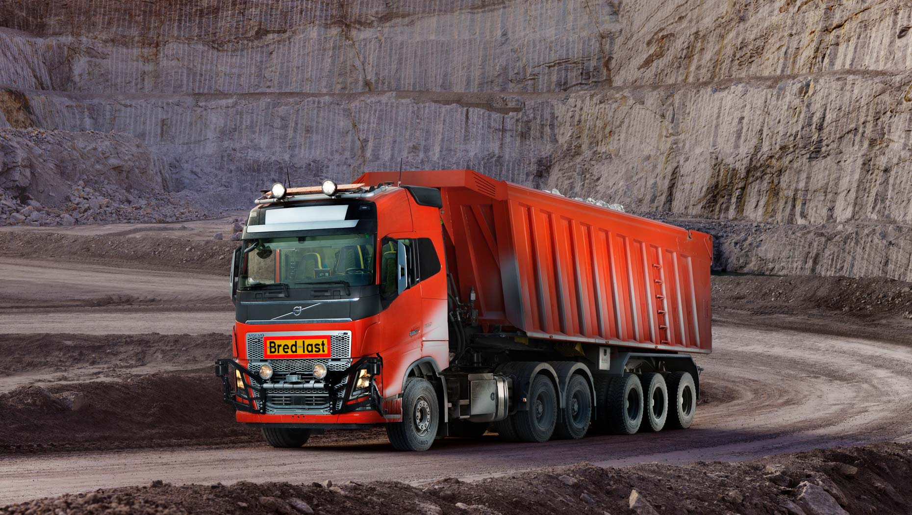 Volvo Trucks provides autonomous transport solution