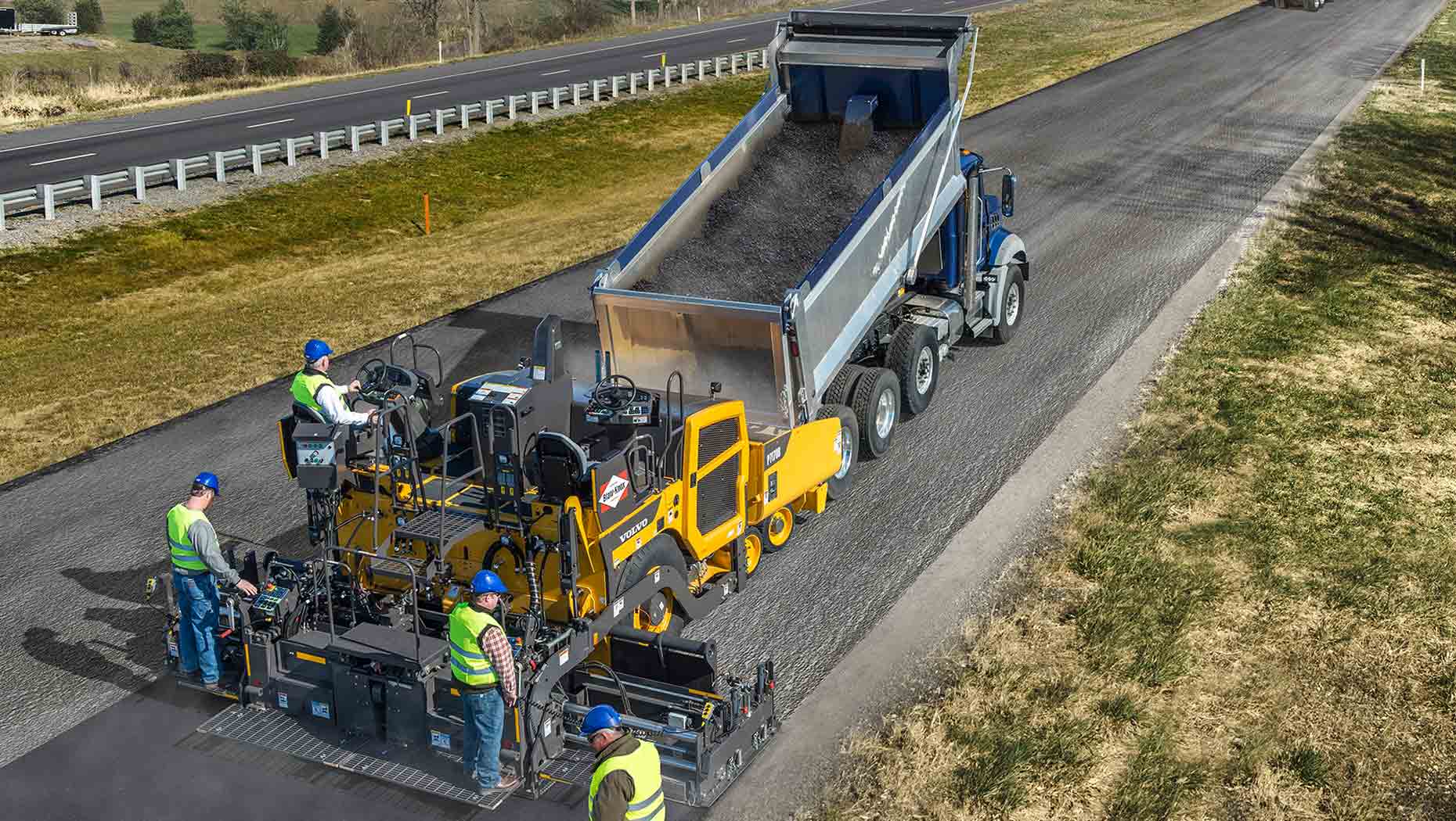 Volvo CE expands ActiveCare Direct™ to pavers