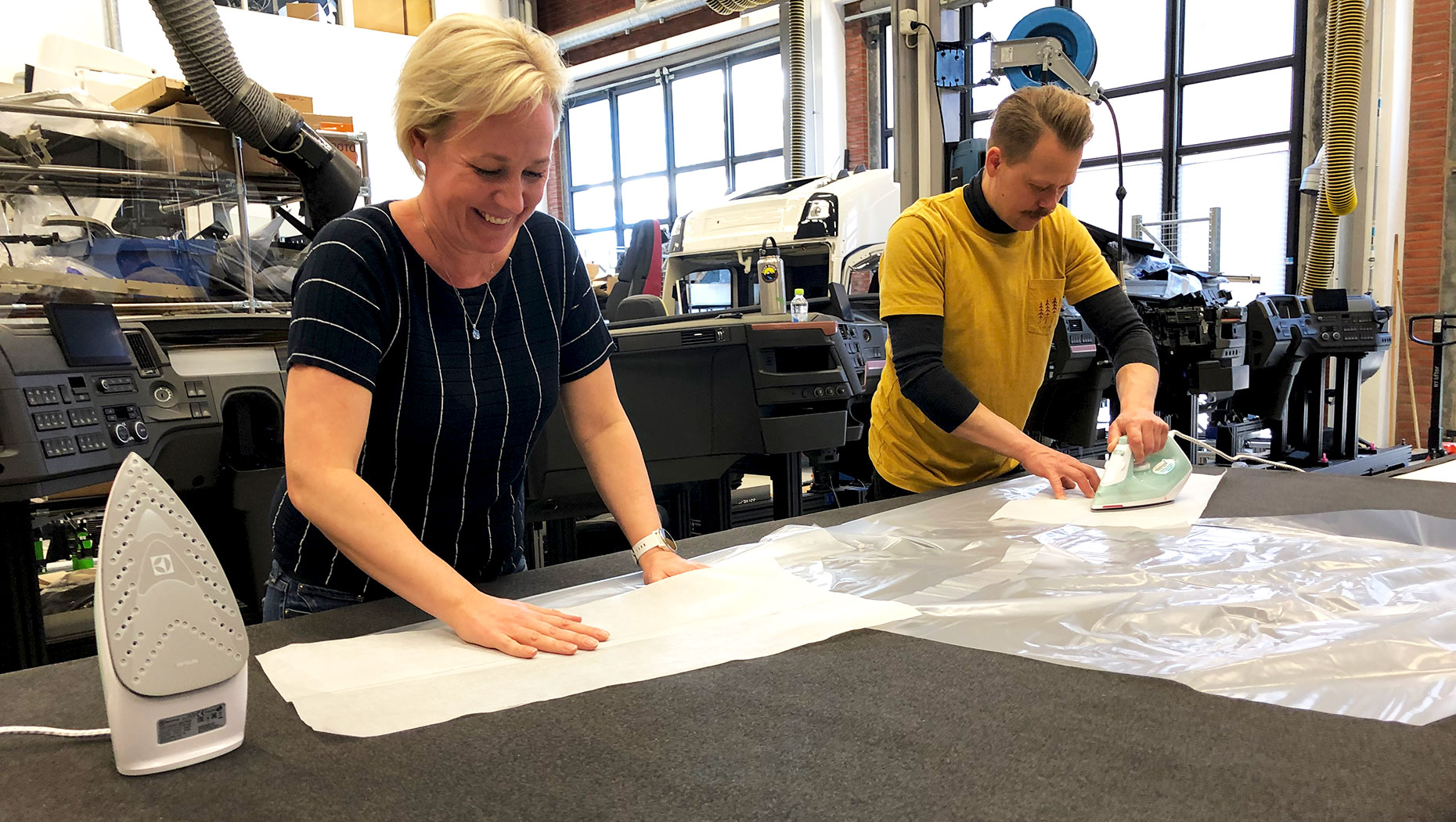 Volvo engineers manufacture protective aprons | Volvo Group