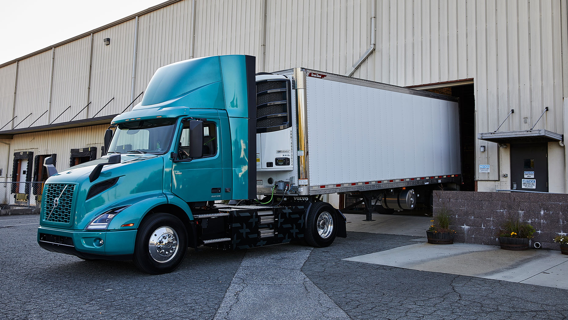 Volvo Gold Contract Service Offering | Volvo Group