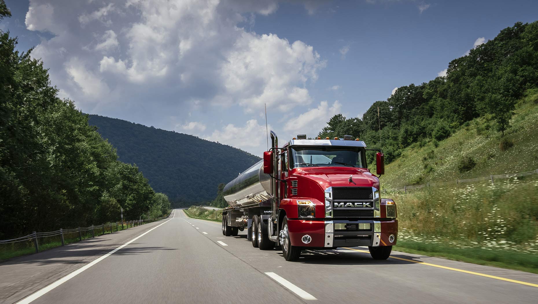 Mack Trucks Extends GuardDog® Connect| Volvo Group