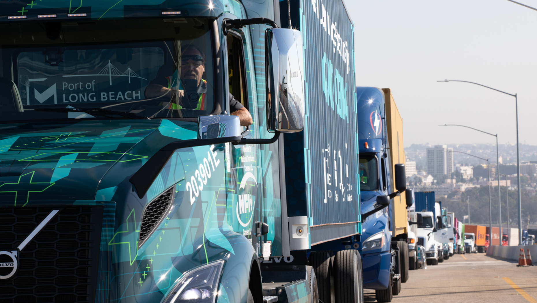 Battery-Electric Volvo VNR Truck Leads | Volvo Group