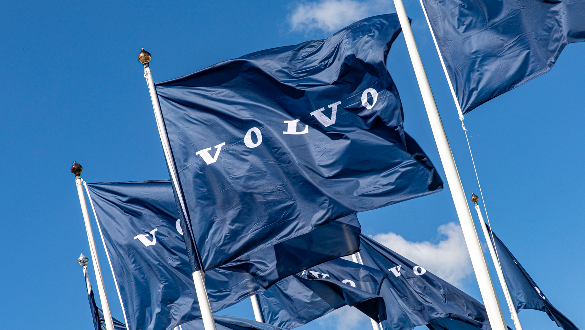 Volvo Construction Equipment refocuses its presence in China – divests ...